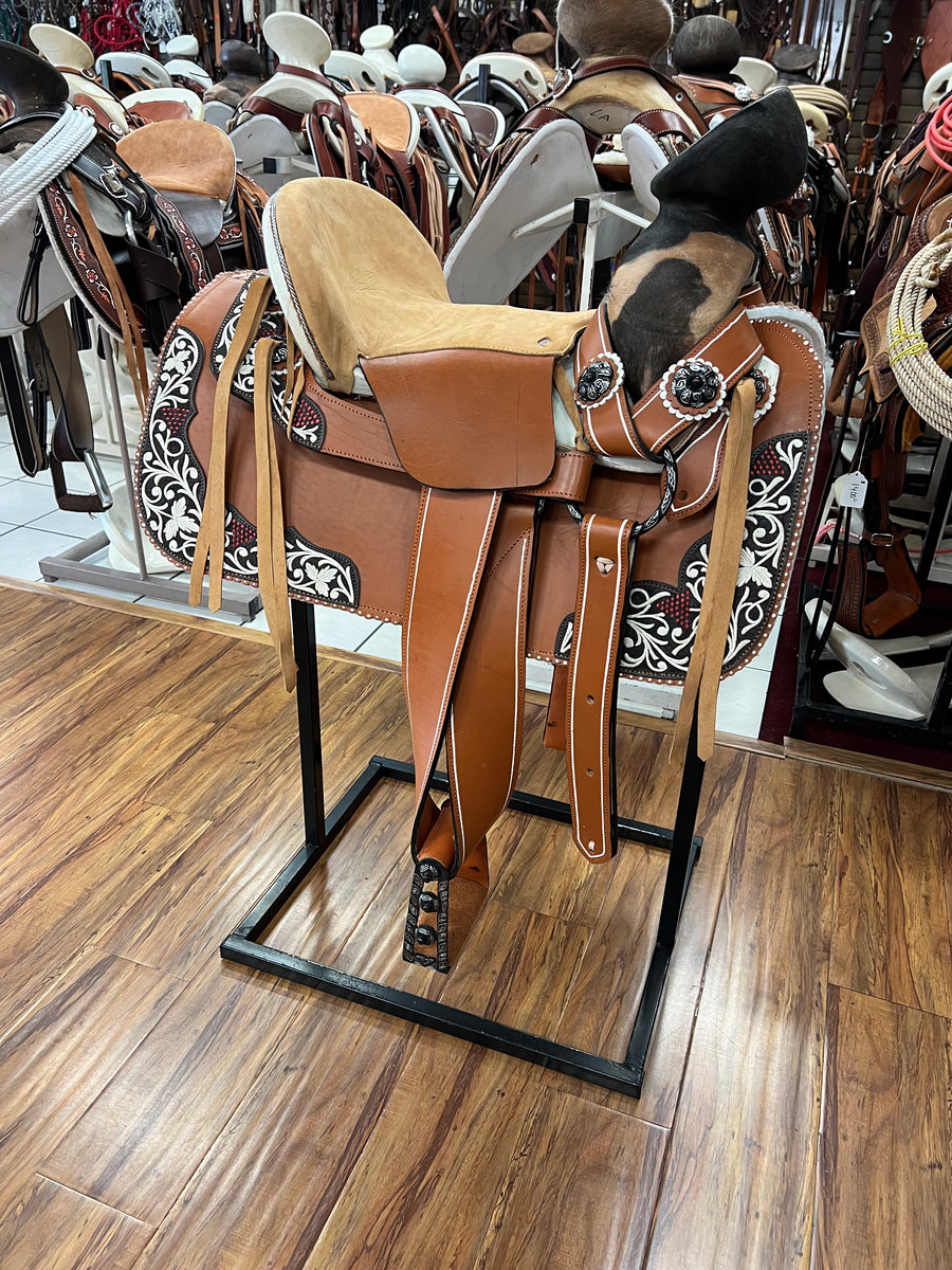 SILLA DE MONTAR PITEADA – HerraduraDeOro