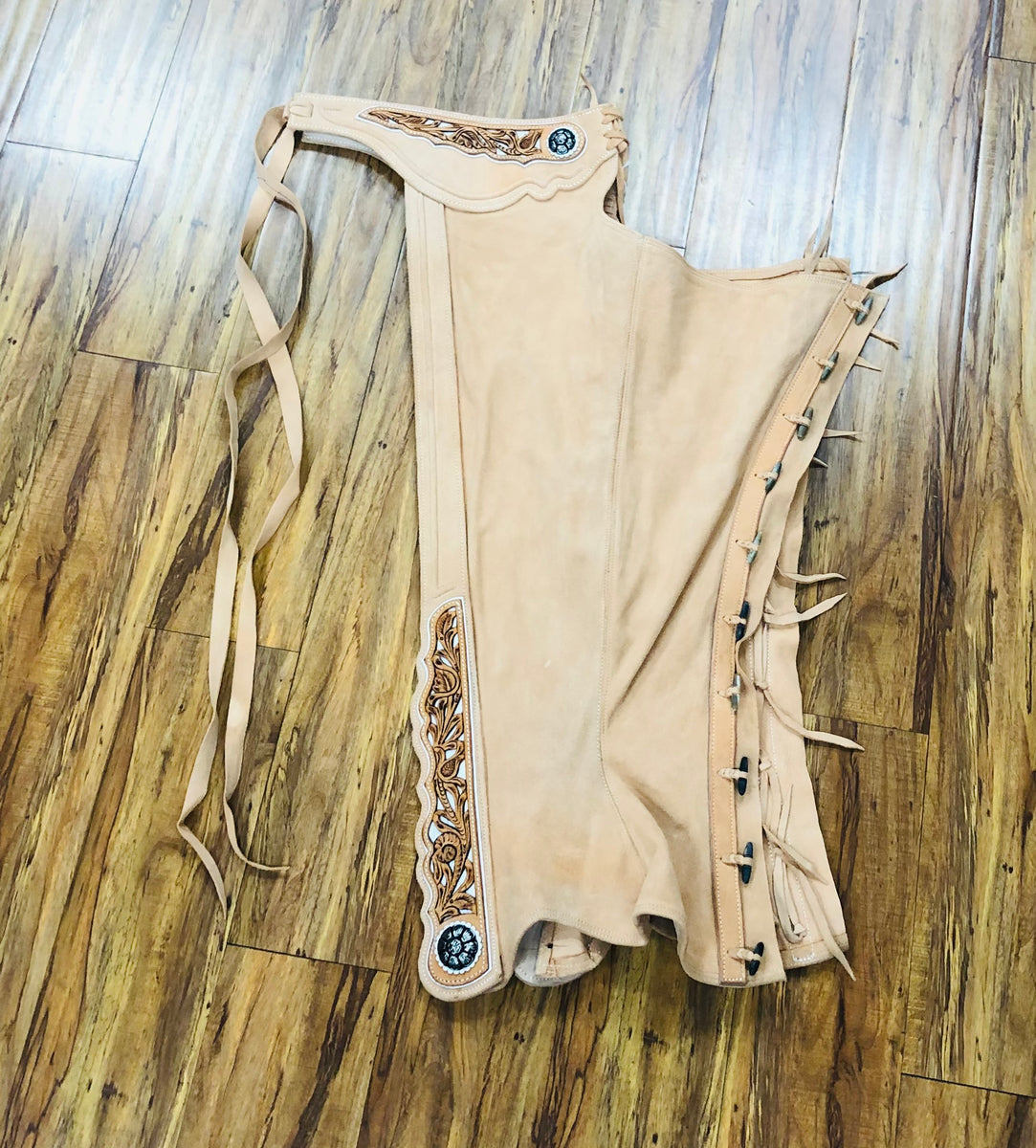 CHAPARRERAS CLASICAS CHARRAS – HerraduraDeOro